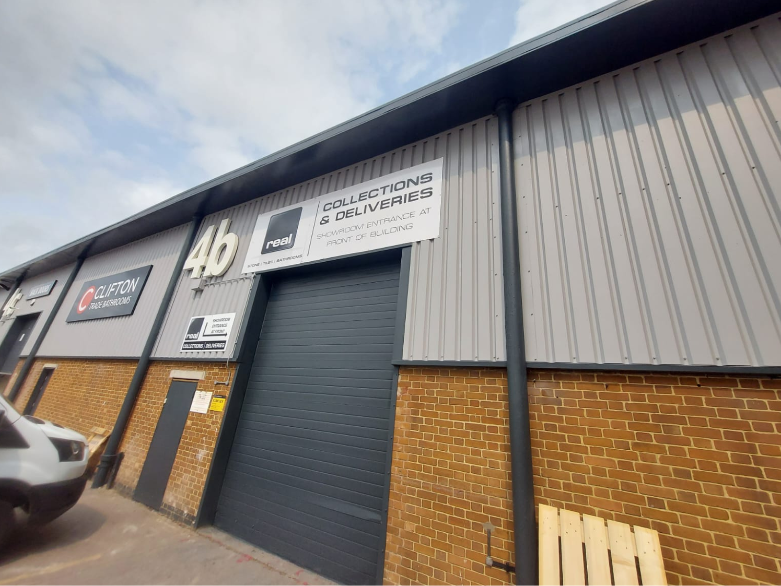 Commercial Shop Front Spraying – Nero Architectural Coating